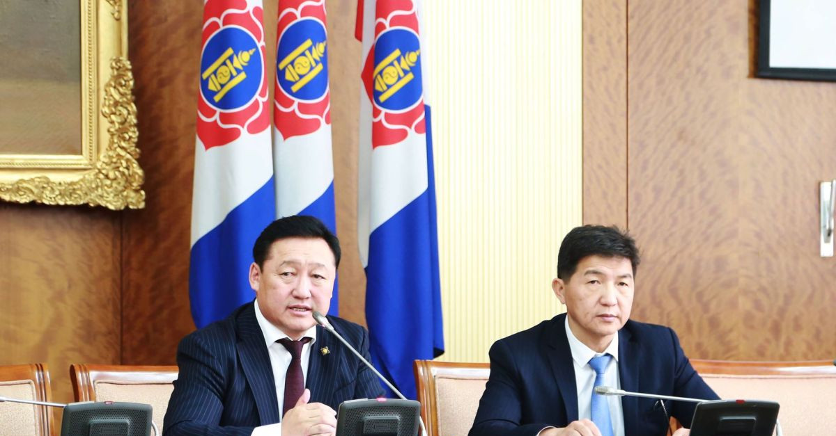 МАН ын бүлэг хүүхдийн мөнгийг хүүхэд бүрт олгох асуудлыг хэлэлцэж байна