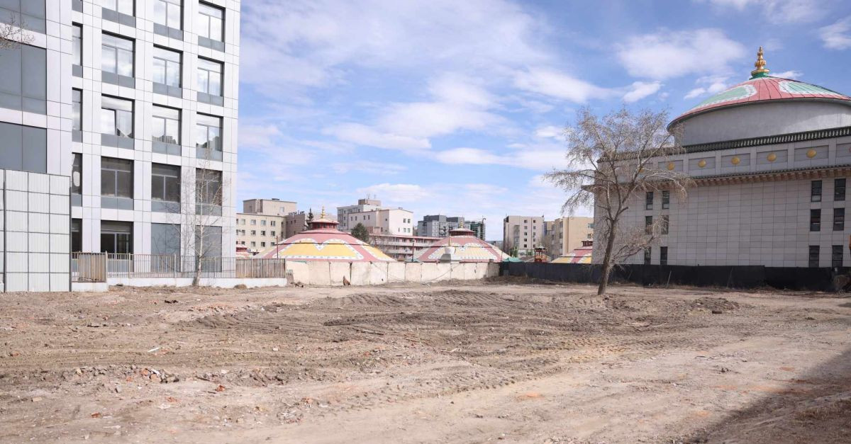 Д.Амгалан: Эмийн үйлдвэрийн чөлөөлсөн 3150 ам.метр газрыг ил тод ...