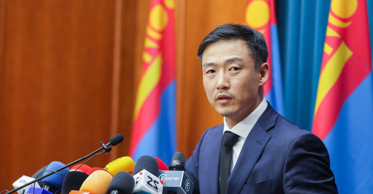 Г Азжаргал Зөвхөн улс төрд нөлөө бүхий этгээдийн хэргийг хялбаршуулсан журмаар шийдвэрлүүлэхийг